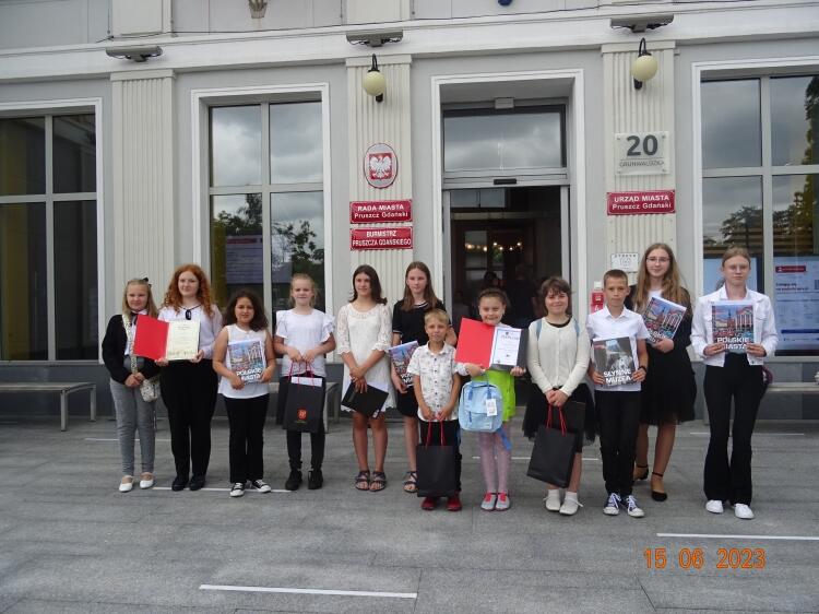 Uroczyste rozdanie nagród w Urzędzie Miasta - Szkoła Podstawowa nr 2 w ...