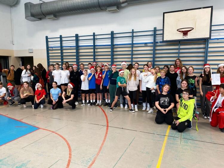 Mikołajki 2023 | kl. IV-VIII - Szkoła Podstawowa nr 2 w Pruszczu Gdańskim