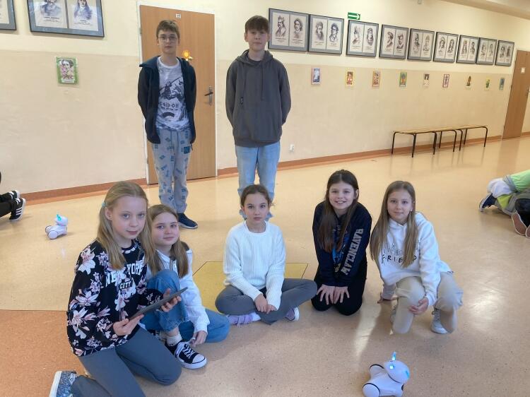 Zajęcia z Photonami w klasie 3a - Szkoła Podstawowa nr 2 w Pruszczu ...