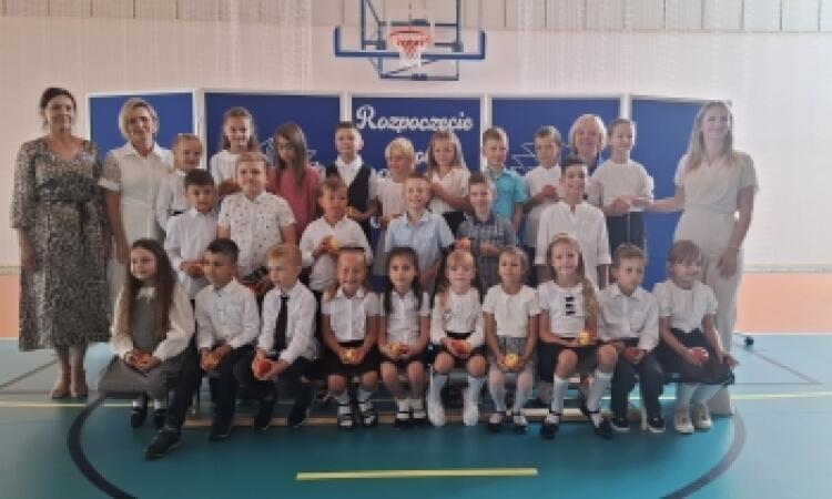 Klasa 1b - Szkoła Podstawowa nr 2 w Pruszczu Gdańskim